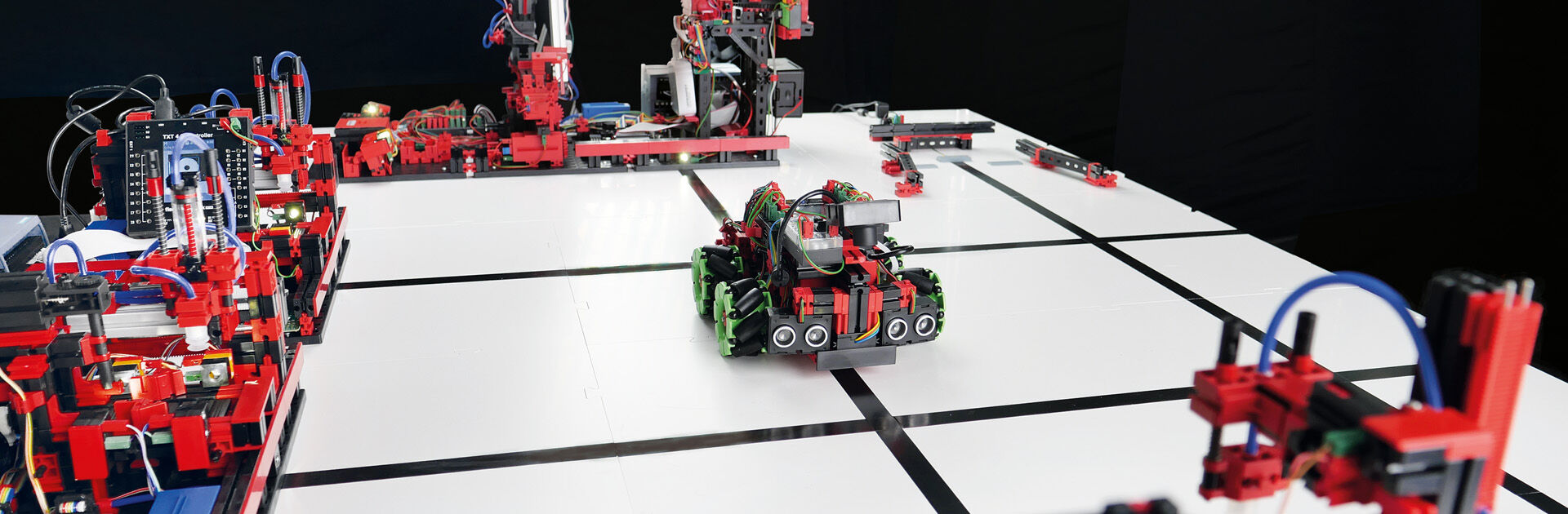 Simulation models for industry and universities - fischertechnik