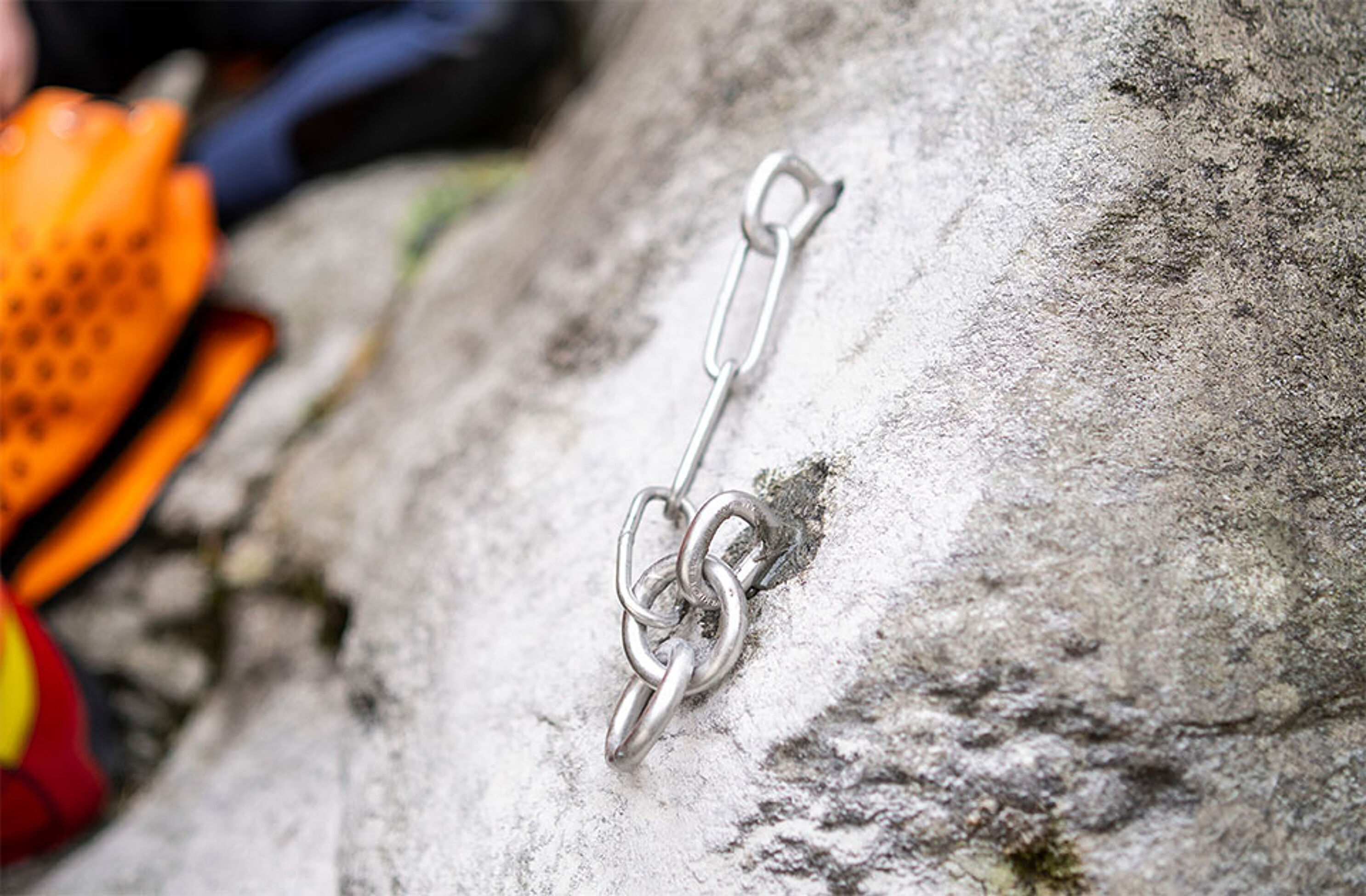 A secure hold in Swiss canyons - fischer international