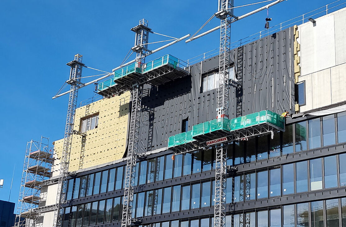 Facade with dynamic effect and firm hold - fischer international