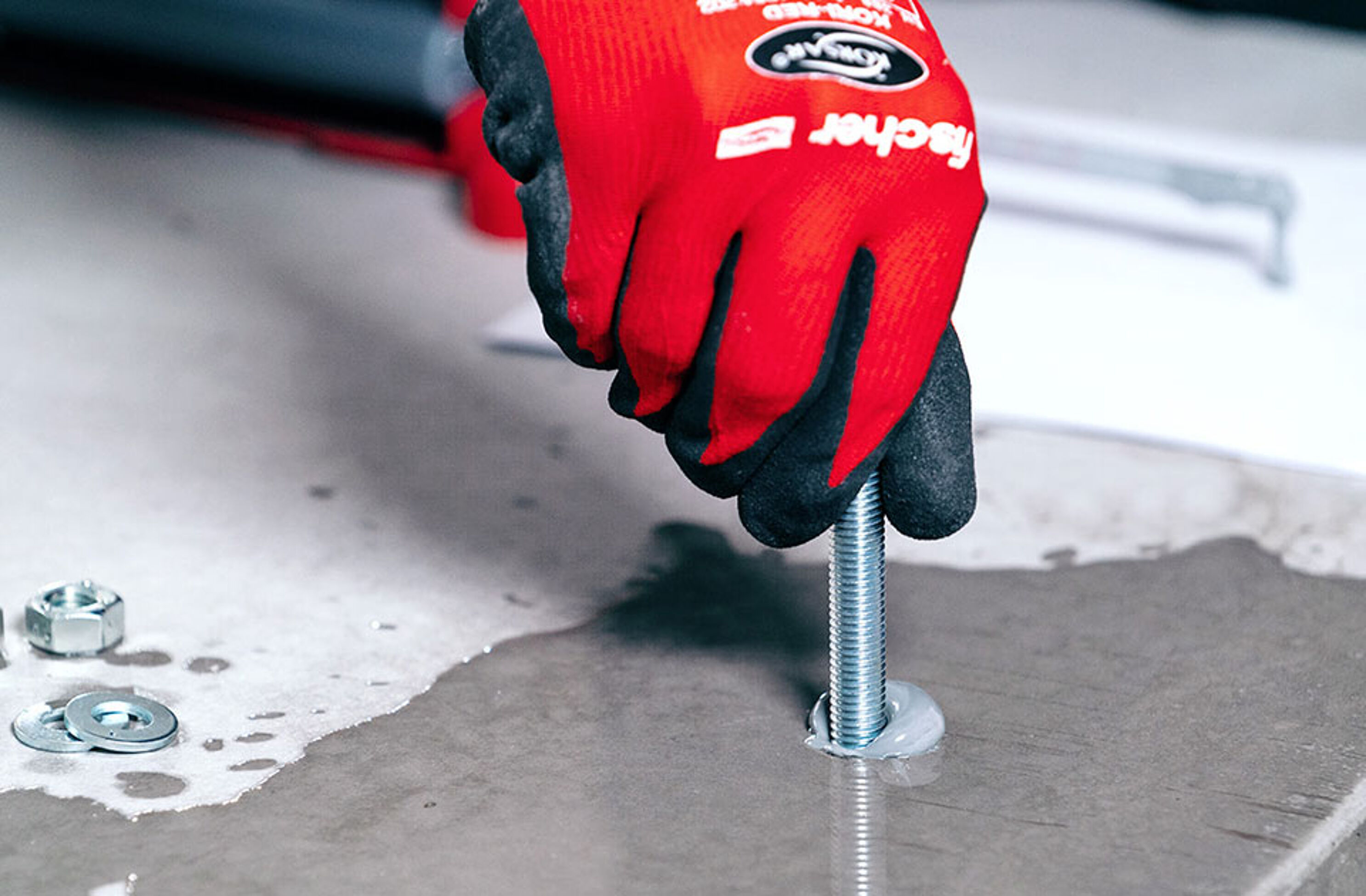 Anwendungen im wassergefüllten Bohrloch | fischer